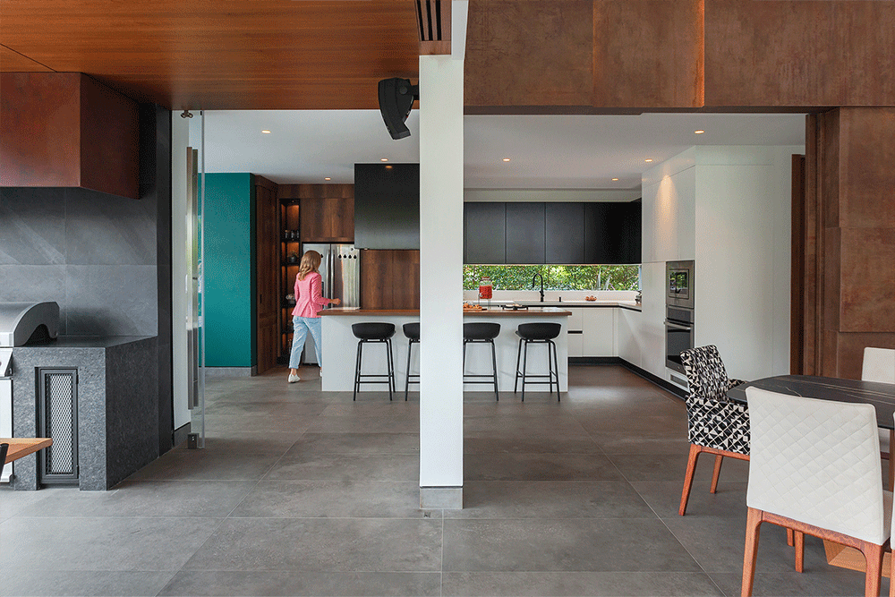 Semi-Open Kitchens: The Best of Both Worlds - Madeval